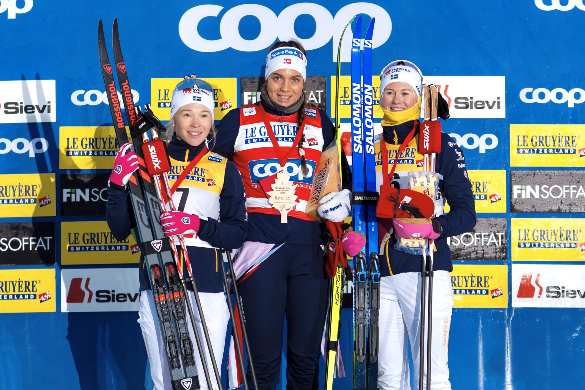 Sprint day lights up Ruka Nordic as Norwegians take the win in men's ...